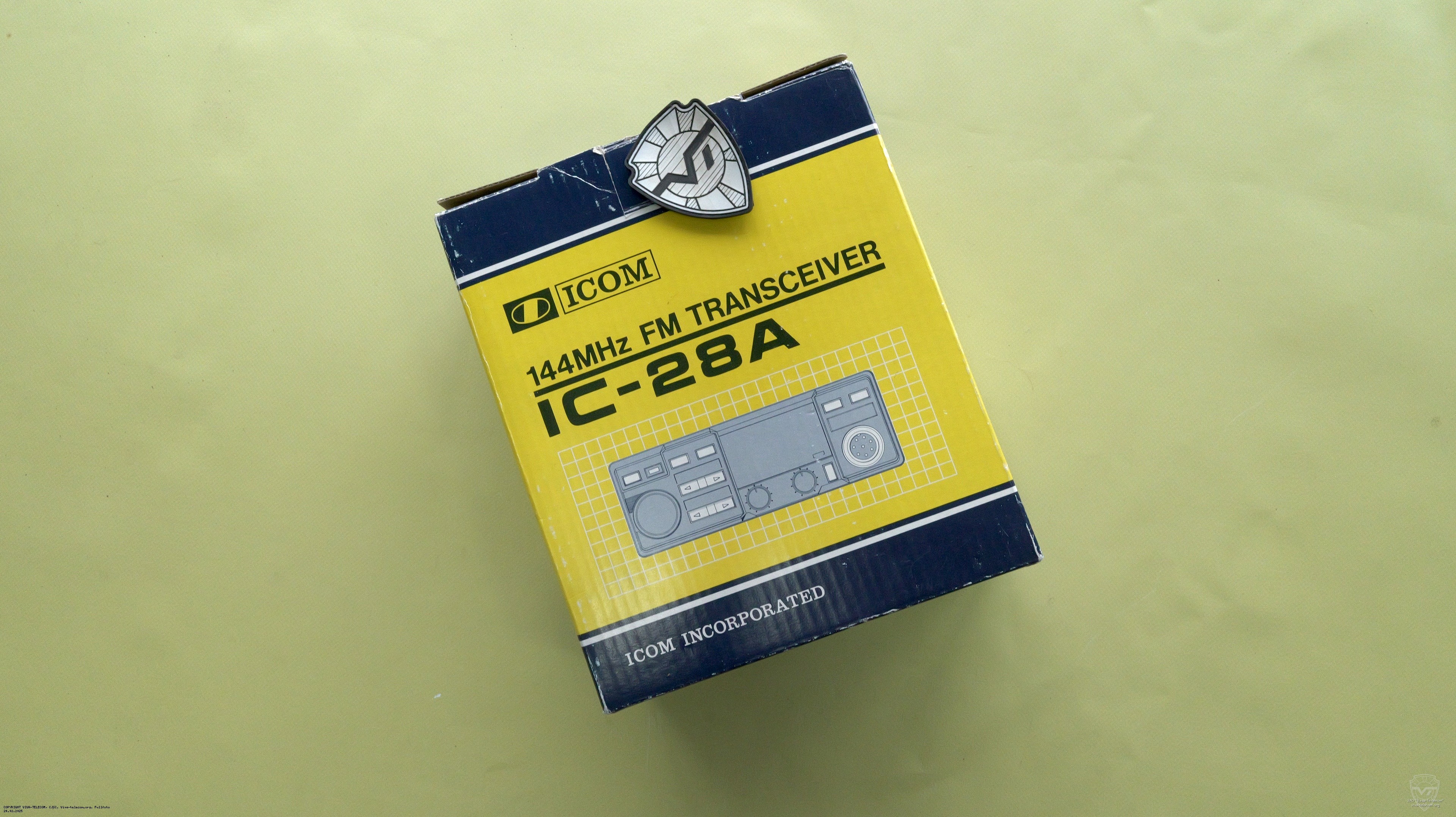 Упаковка Icom IC-28A | фотография от ЗАО Вива-Телеком