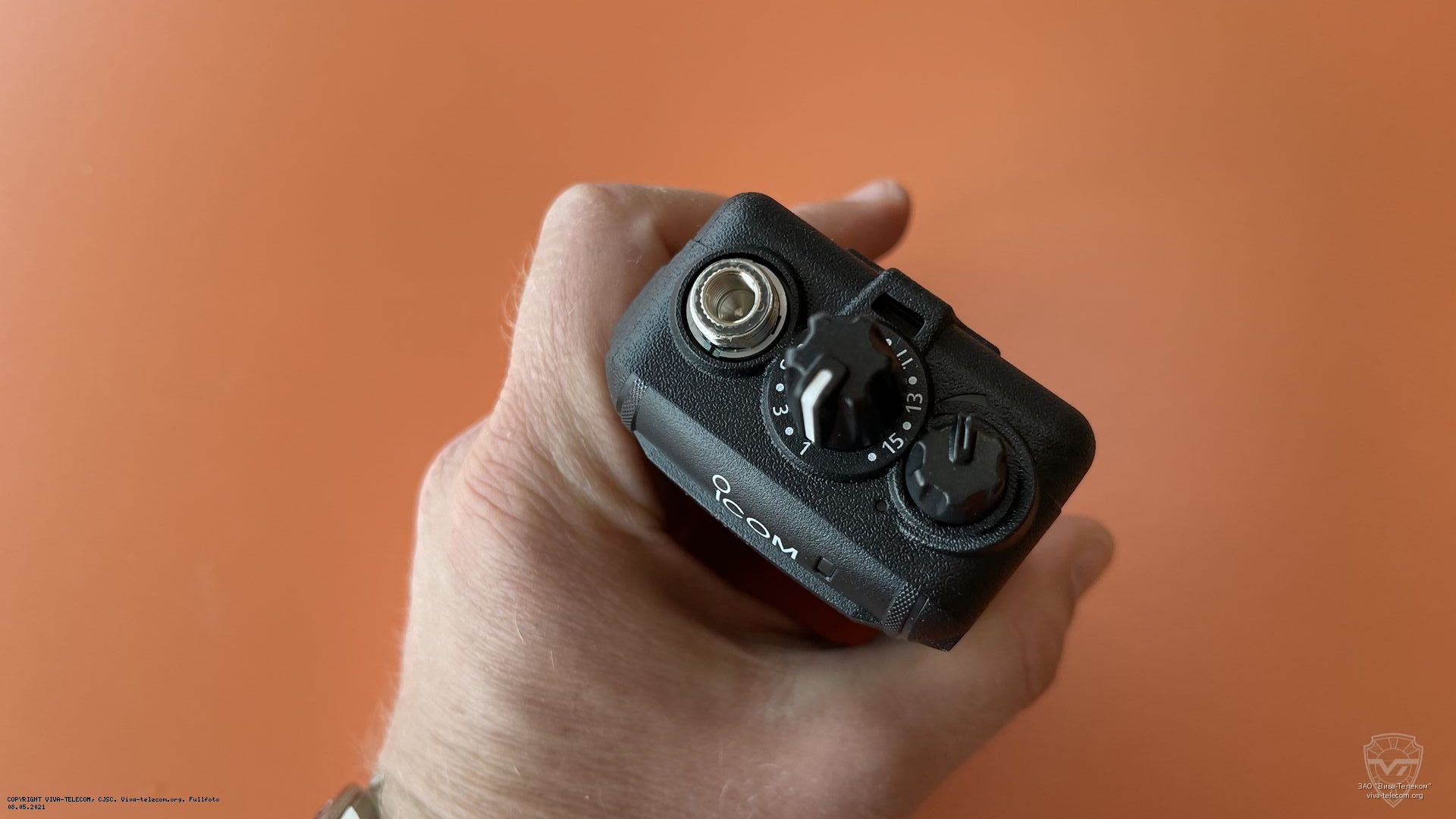 Вид радиостанции Icom IC-F4003 #74 сверху | фотография от ЗАО Вива-Телеком