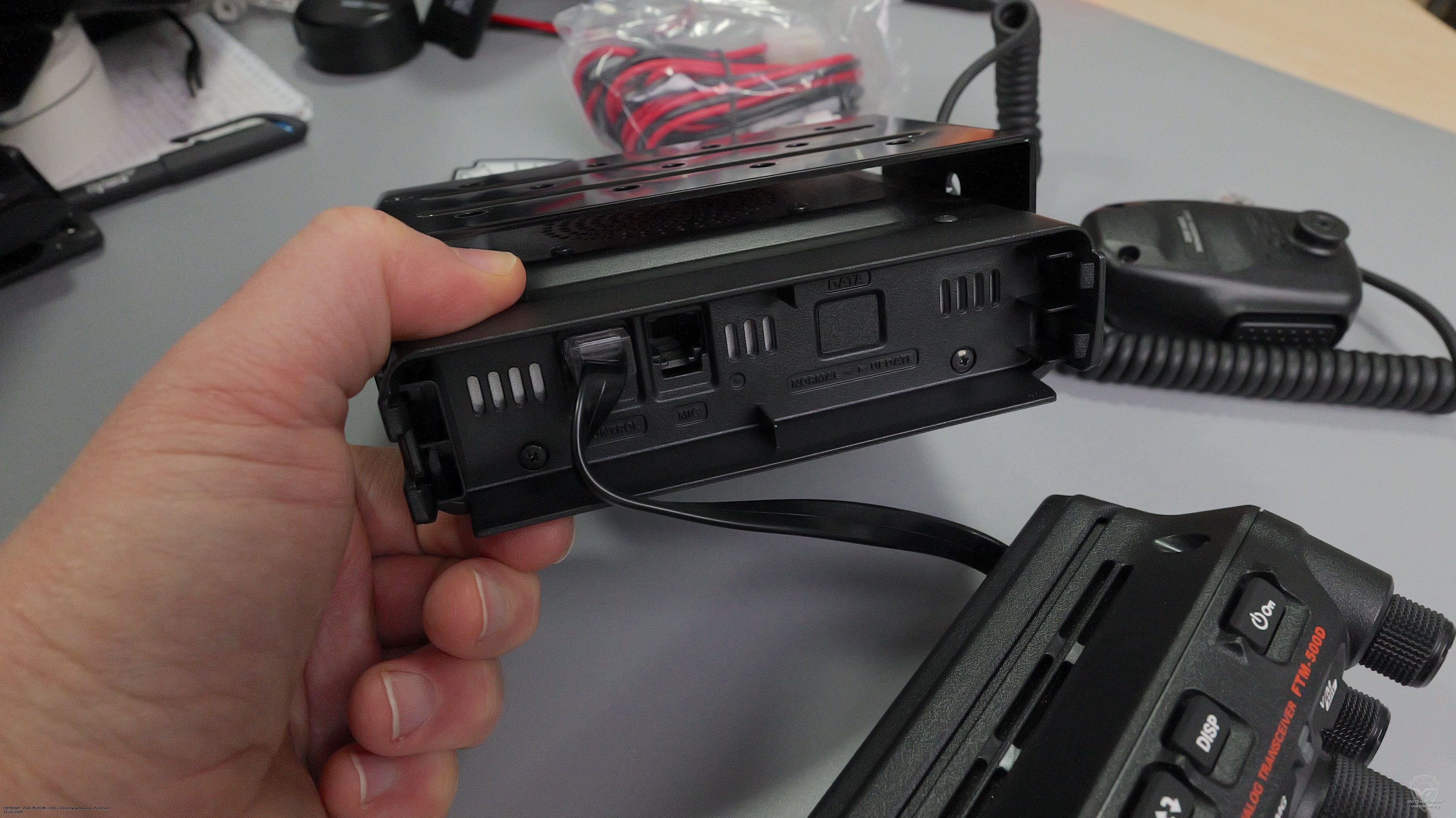 Главный блок радиостанции Yaesu FTM-500D | фотография от ЗАО Вива-Телеком